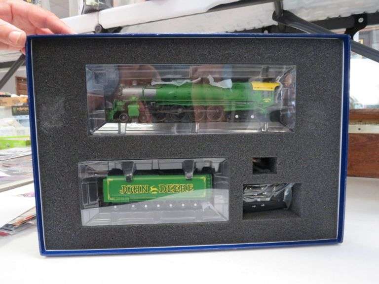 GENISIS JOHN DEERE NORTHERN 484 TRAIN SET IN BOX - NEW IN THE BOX ...