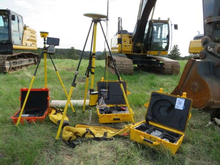 TRIMBLE GPS SETUP - COMPLETE WITH ROVER, BASE, RECEIVER, STANDS AND ...