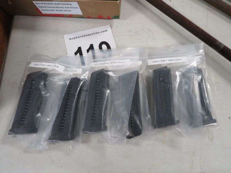 PISTOL CLIPS (4) KCI GLOCK 44 18ROUND 22 LONG RIFLE CLIP AND (2) 10 ...