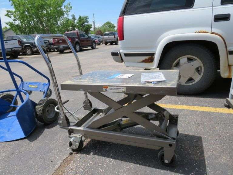 Haul master 1000 lb. capacity hydraulic table cart - 20" X 32" WORK ...