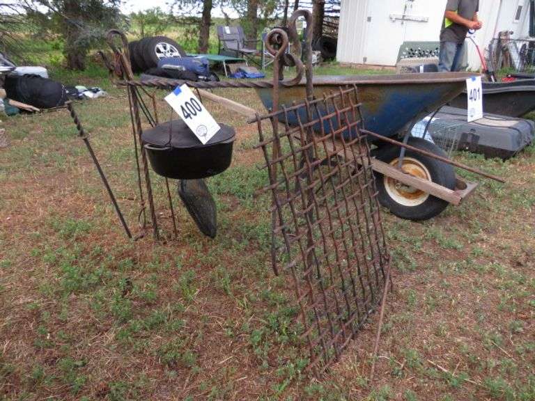 CAST IRON CAMP COOK SET - 8" LODGE DUTCH OVEN ON ROUGHT IRON RODS AND ...