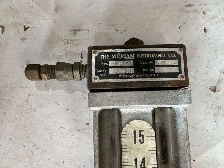 Meriam U-Type Manometer - Meagher Auctioneers