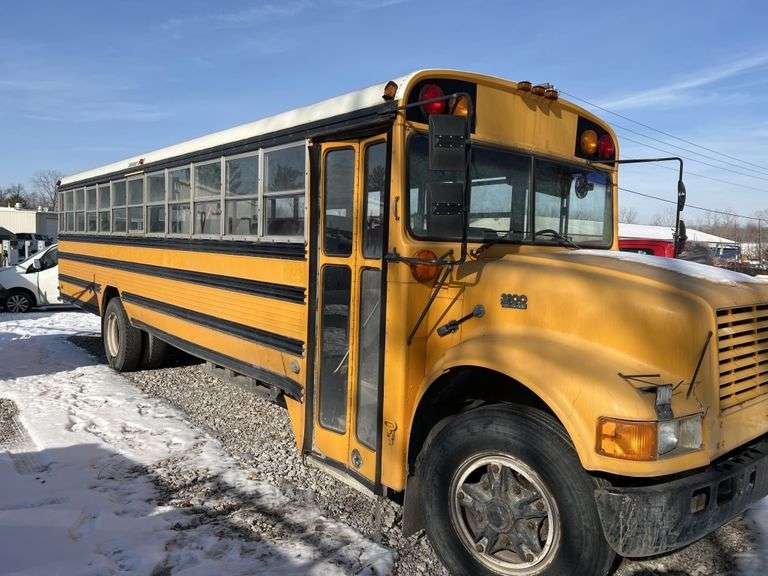 1995 International M95 3800 School Bus. Currently not running. Wiring ...