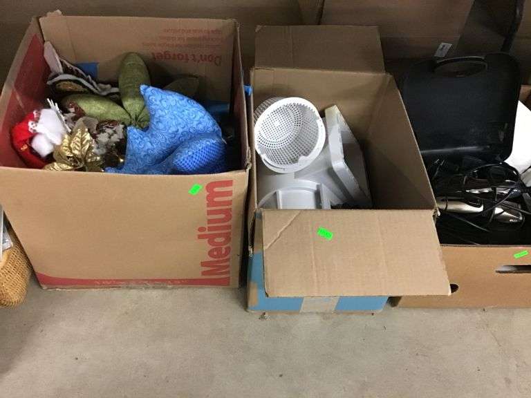 Christmas decorations, blender, food processor, razor and assortment ...