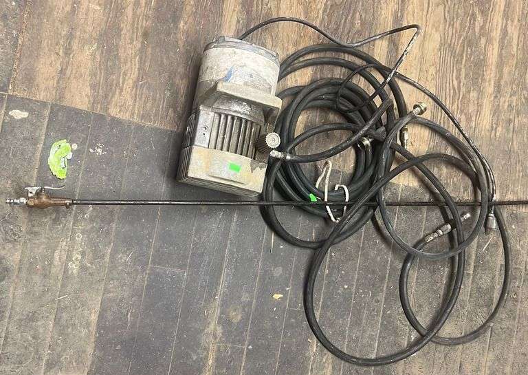 Campbell Hausfeld air compressor with hose & 5’ wand - Works - Metzger ...