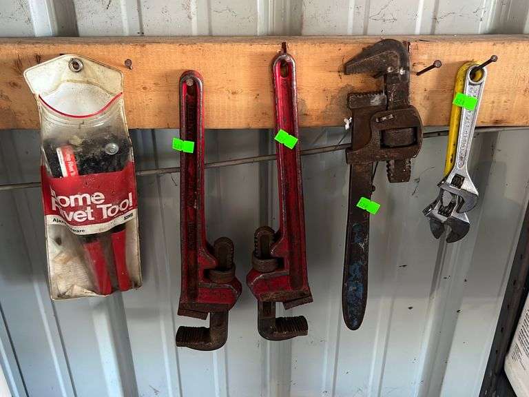 Pipe wrenches, adjustable wrenches, pop rivet gun - Metzger Property ...