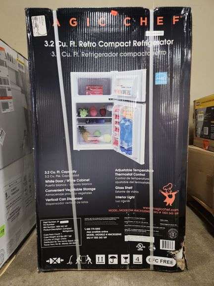 Magic Chef Retro 3.2 Cu. Ft. 2 Door Mini Fridge in White - Metzger ...