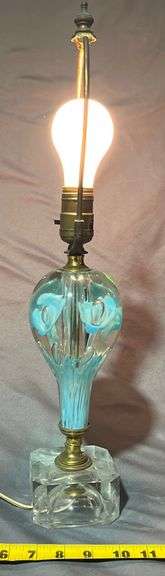 St Clair blue tulip paperweight lamp base no shade 20" - Metzger ...