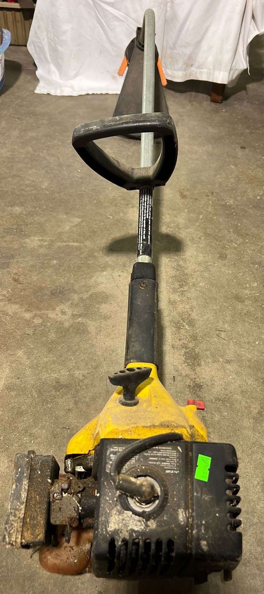 McCulloch weed trimmer model FR44 gas powered Metzger Property Services LLC
