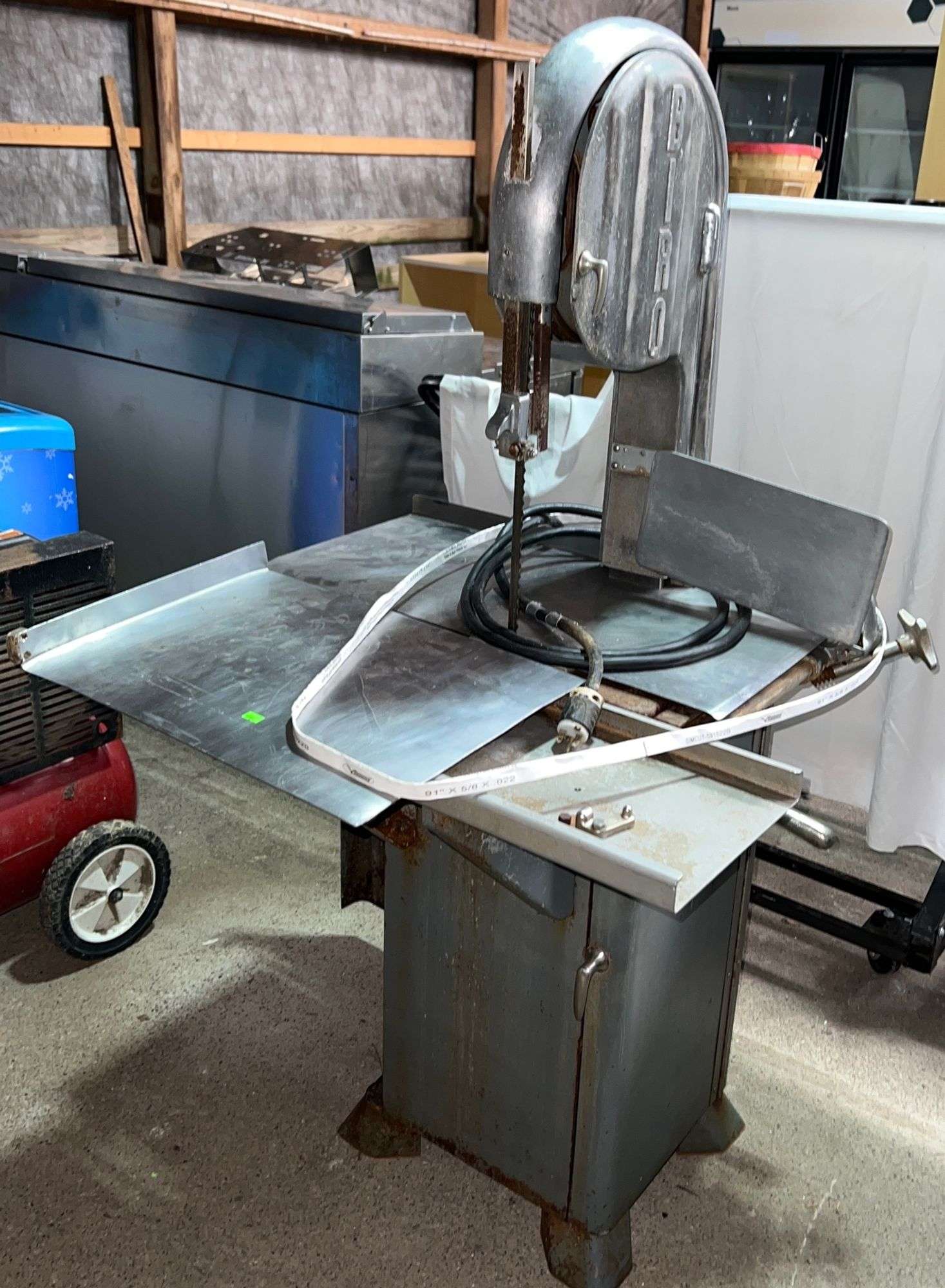 Biro Meat Saw Model 22 Serial No. 2208169 base 31.25 x32.5 x29.5 Single Phase Metzger Property Services LLC