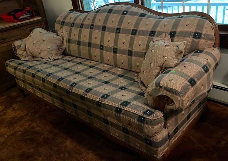 Broyhill sofa 80 " with wood frame - Metzger Property Services, LLC