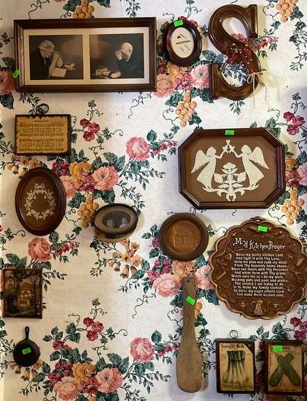 Picture assortment & Decor various sizes - Metzger Property Services, LLC