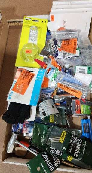 Velcro, screws, ryobi bump knob kit and assorted hardware - Metzger ...
