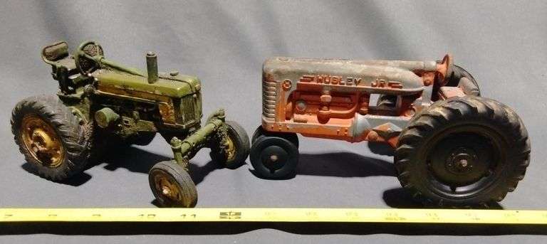Hubley Jr. Tractor and resin John Deere Model - Metzger Property ...