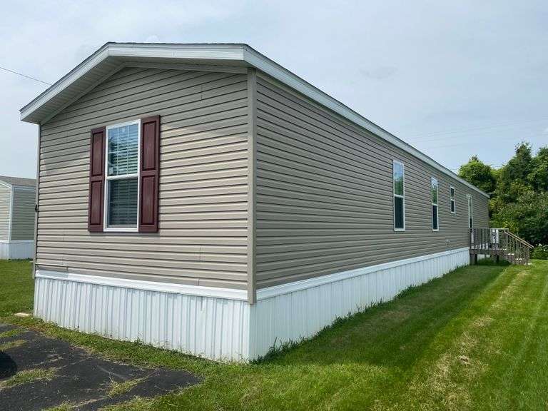 8.10.23 -- ONLINE ONLY AUCTION! 2019 DUTCH DIAMOND II MOBILE HOME ...