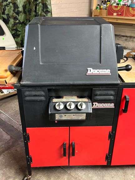 Ducane model sf-2slpe outdoor cooking appliance, with 20lbs LP tank ...