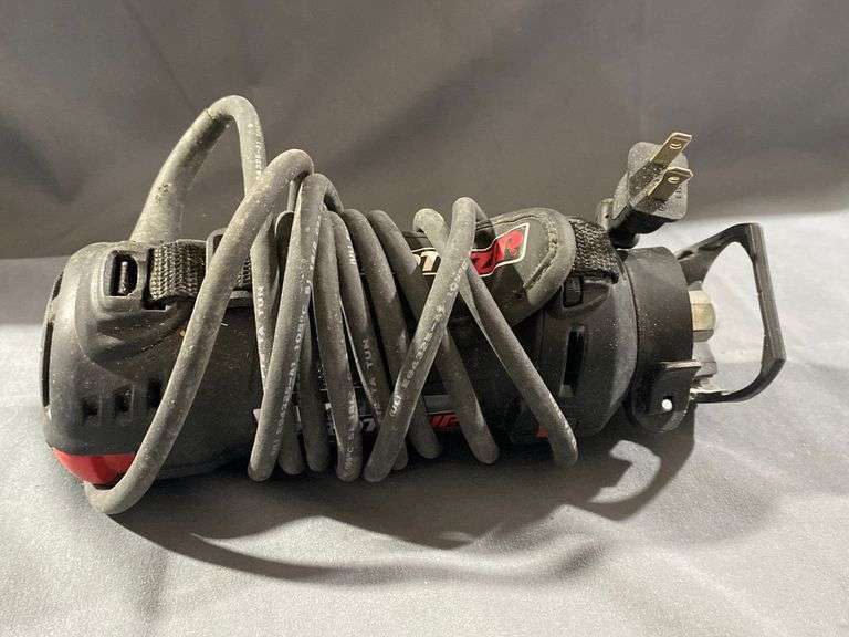 Roto zip by Bosch, 5 amp power, works - Metzger Property Services, LLC