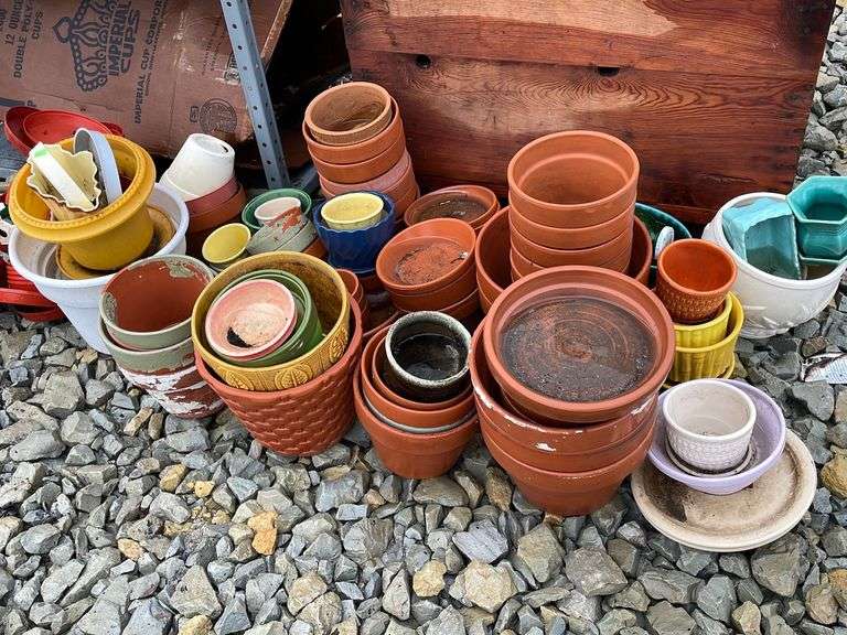 Flower pot assortment- small & medium- plastic, ceramic & terracotta ...