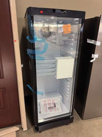 Premium LEVELLA 6.0 cu. ft. Commercial Upright Display Refrigerator ...