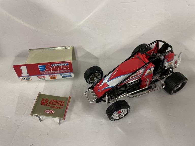 Jimmy Sills 1:18 scale model sprint car - Metzger Property Services, LLC
