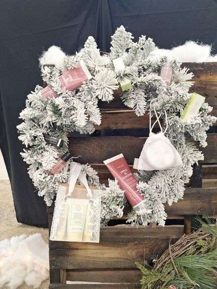 Kacey Anderson, 20in artificial Flocked wreath, Mary Kay products ...