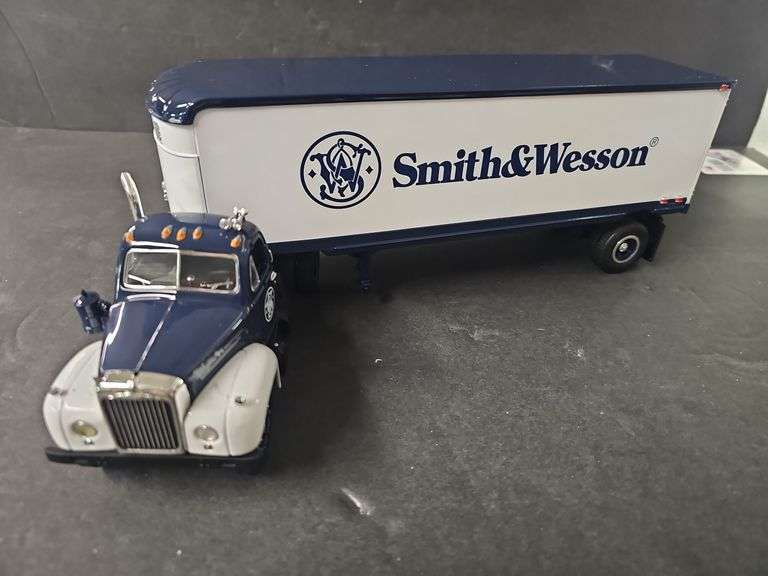 1960 Model B-61 Mack Tractor & Trailer 1/34 Scale - Metzger Property ...