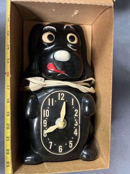 Klocker Spaniel electric clock - appears to be new in box, box has some ...