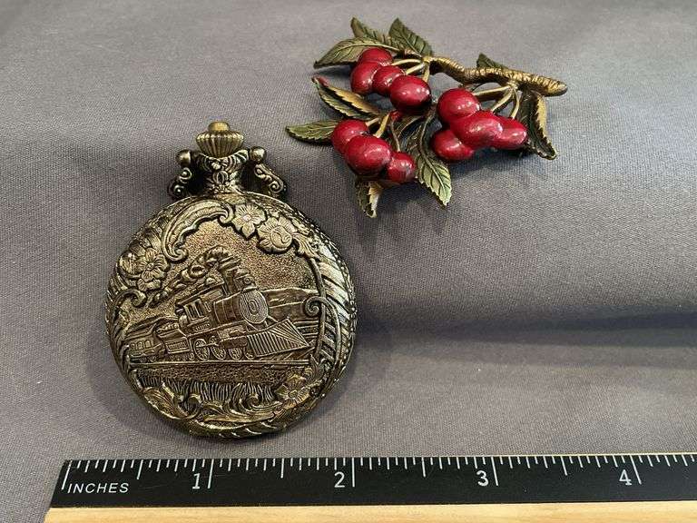 Impex Antimagnetic Pocket Watch with Train , Cherry brooch - Metzger ...