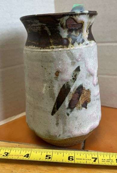 Pottery vase, artist signed on bottom 6 1/2” - Metzger Property ...