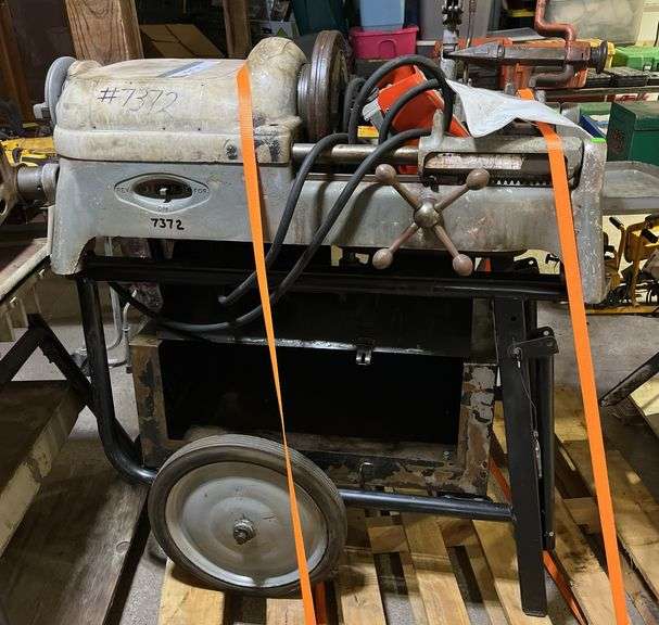 Ridgid 535 pipe & bolt threading machine - Metzger Property Services, LLC