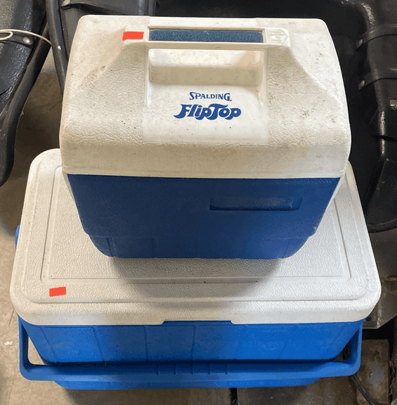 Spalding Flip-Top Cooler 10.5"x 8"x 10" & Coleman Cooler 18"x 10.5"x 13 ...
