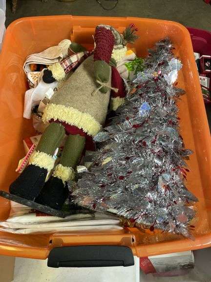 Holiday Decoration assortment - Metzger Property Services, LLC