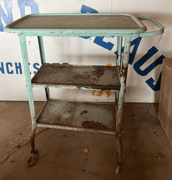 Metal cart with rust 24x16x31 - Metzger Property Services, LLC