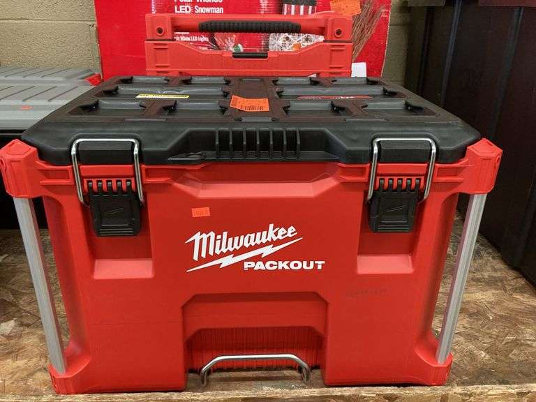 Milwaukee PACKOUT 22 in. Rolling Modular Tool Box Low Profile Handle ...