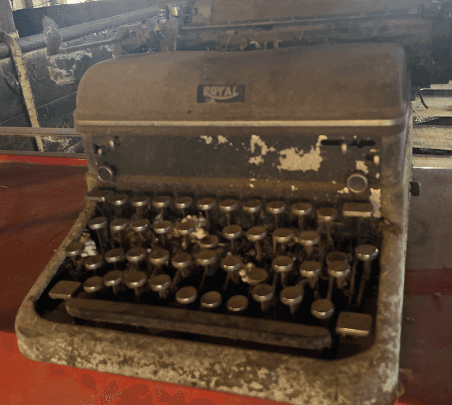 Ford Rotunda workstation and cabinet on casters with Royal manual ...