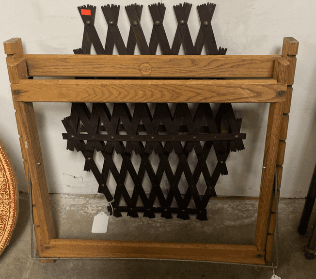 Post Wood Drafting Rack 24" x 24", Wall Wood Magazine Rack 21 ...