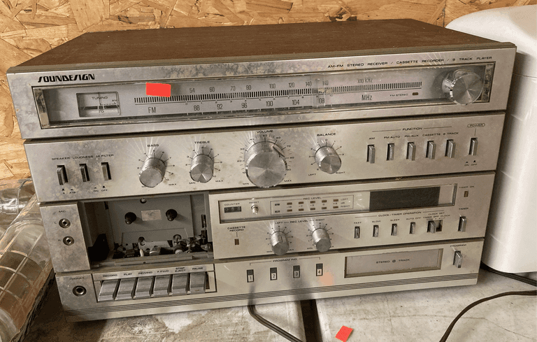 Soundesign radio and cassette stereo - Metzger Property Services, LLC