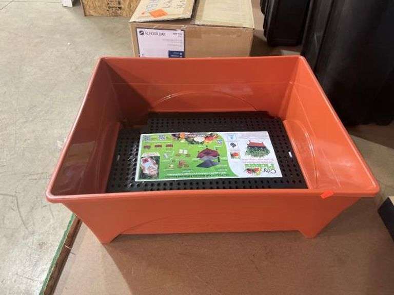 City Pickers 24.5 in. X 20.5 in. Patio Raised Garden Bed Grow Box Kit ...