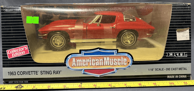 1963 Corvette Stingray American Muscle die cast replica 1/18 scale ...