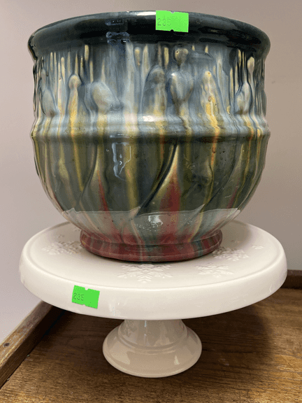 Hallmark pedestal cake stand, ceramic planter - Metzger Property ...