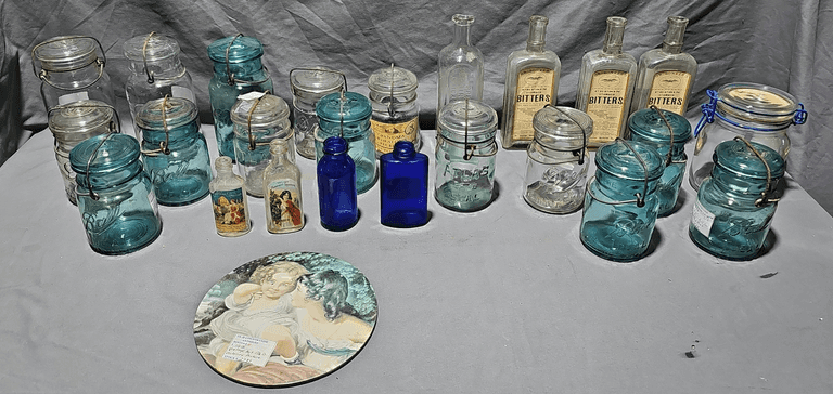 Glass Medicine Bottles, Drey Jars with Lids - Metzger Property Services ...