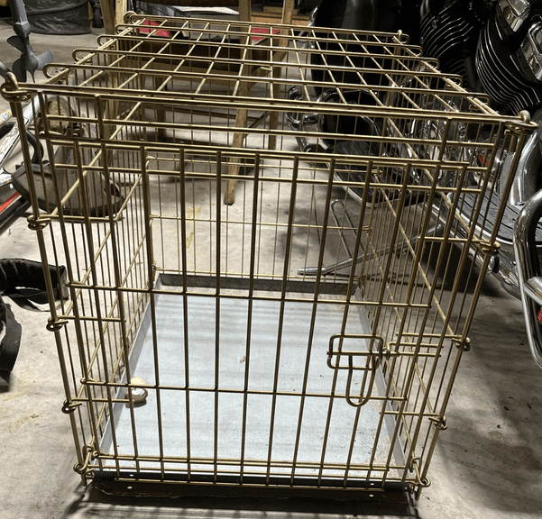 Wire animal crate 24x21x19" - Metzger Property Services, LLC