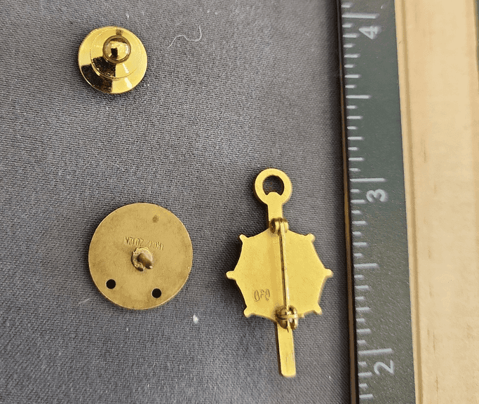 Walmart 1/20 12k and sapphire stones 10 Year Pin, Gold tone Phi Kappa ...