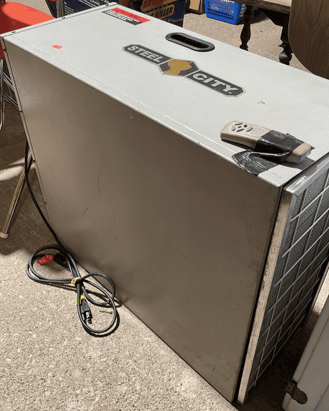 Steel city fan with remote - Metzger Property Services, LLC