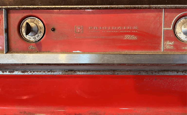 Frigidaire General Motors Red Cookmaster Deluxe Range 40x27x48 ...