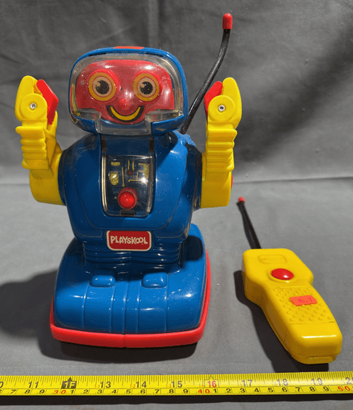 Playskool RC Robot with Remote (unknown if it works) - Metzger Property ...