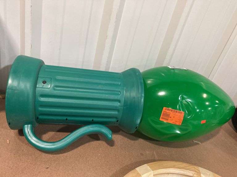Jumbo Bulb-3’-dented and missing battery cover - Metzger Property ...