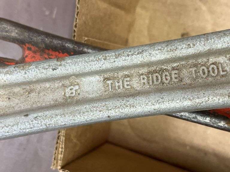 Ridgid 18in Aluminum right angle and 10in, 14in, 18in pipe wrenches ...