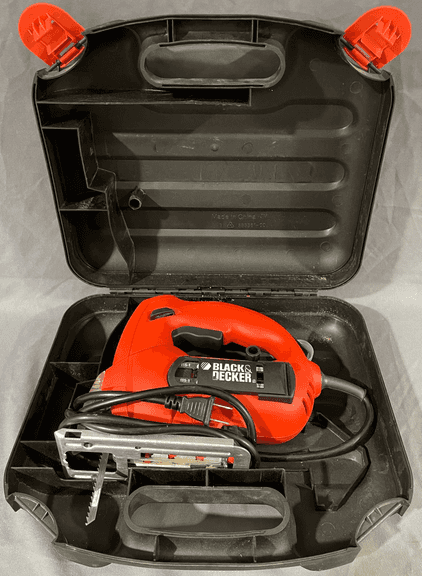 Black & Decker 18mm jigsaw JS500 in case - Metzger Property Services, LLC