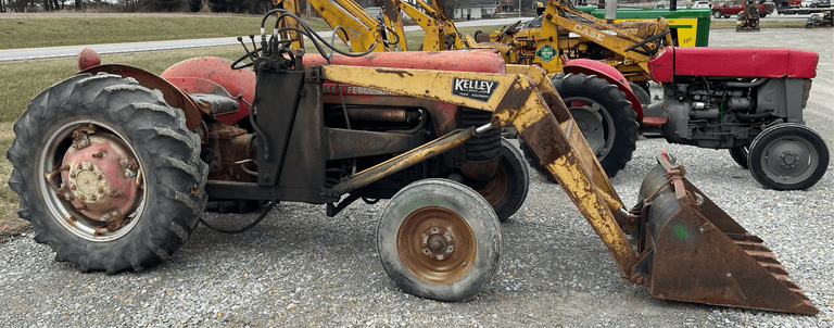 Massey Ferguson Tractor with Kelley Loader (non-running) - Metzger ...